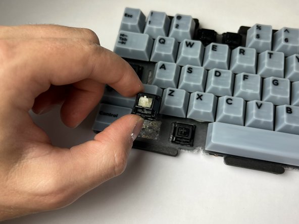 Как отремонтировать неисправный переключатель на клавиатуре Trio-60 - HD01