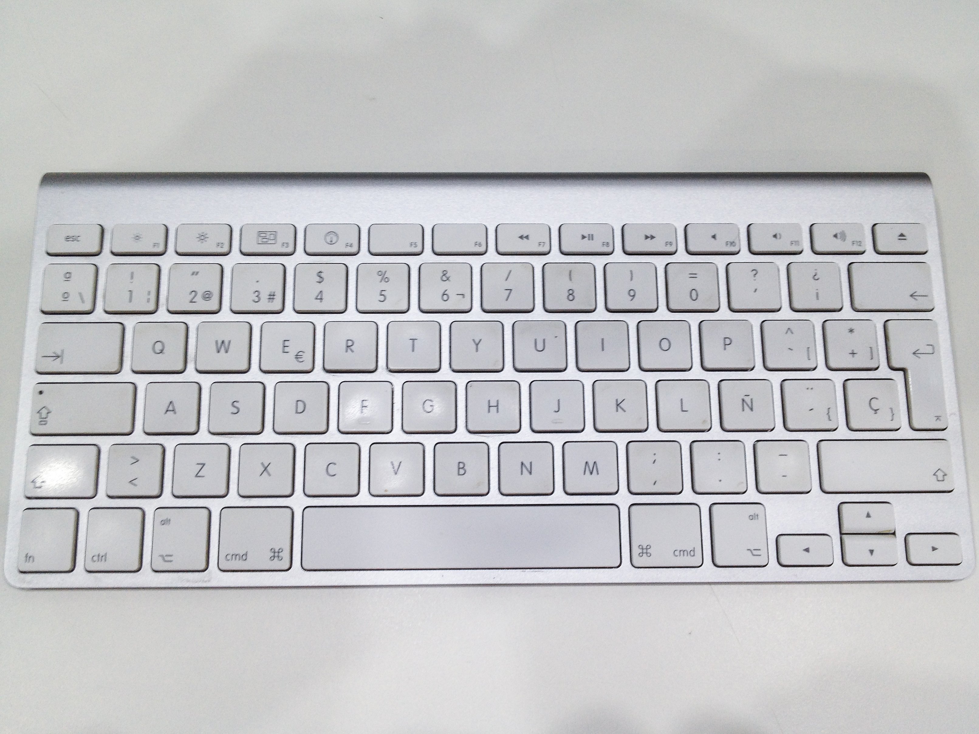 Apple Wireless Keyboard A1255 Teardown IFixit